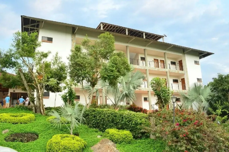 Hotel Toscana - La Mesa