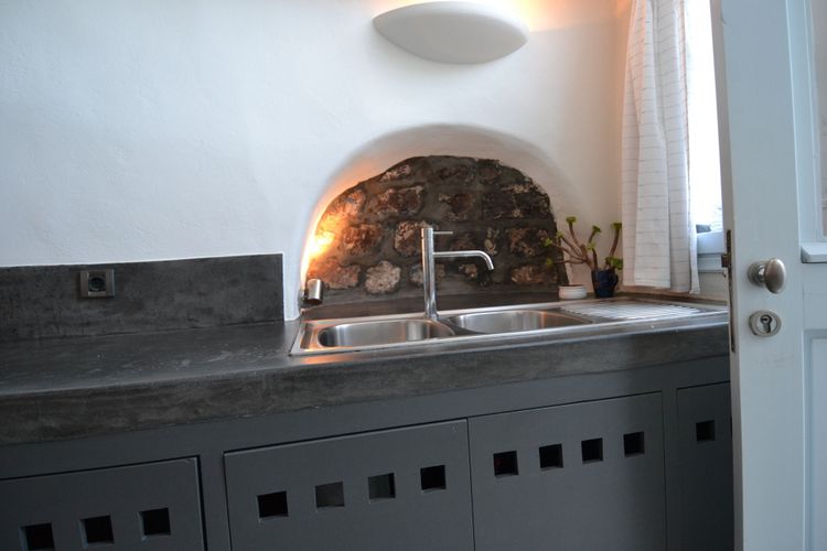 Christina's Cave House - Santorini