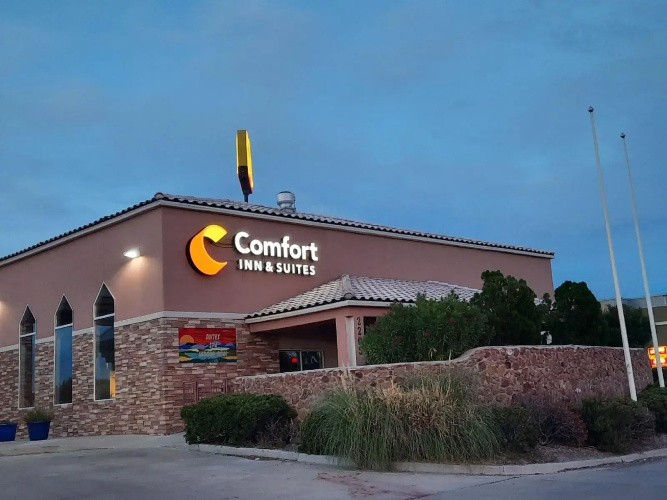 Comfort Inn & Suites I-25 Near Spaceport America - Truth or Consequences, NM