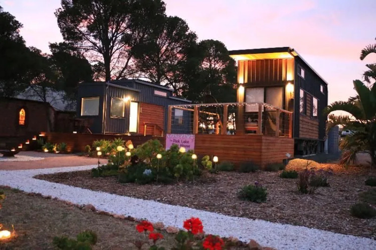 The Pink Lake Tiny House - 'Peony' - South Australia