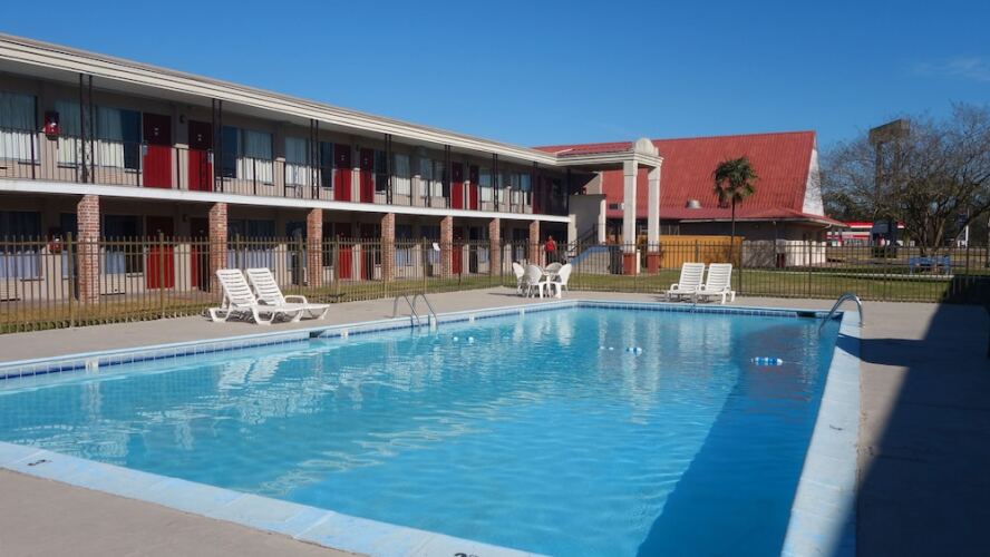 Baton Rouge West Inn - Baton Rouge, LA