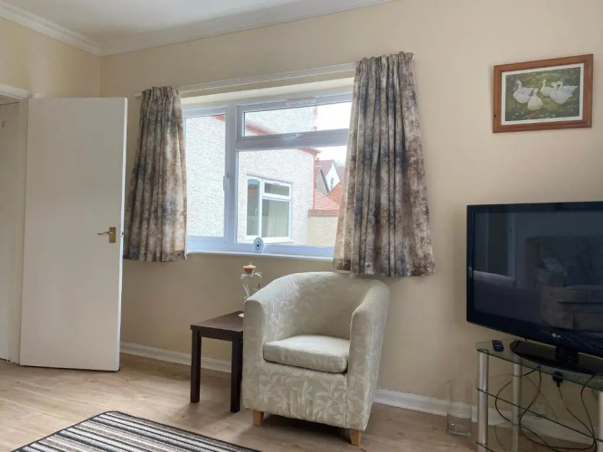 Large Ground Floor Apartment In The Heart Of Church Stretton With Free Parking - Church Stretton