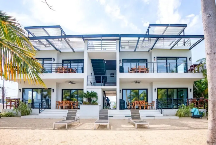 Oceanfront Sunset Gecko Condo - Second Floor 2b - Placencia