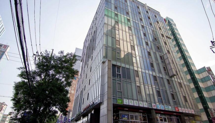 Brown Suites Hotel Sinchon Central - 신창면