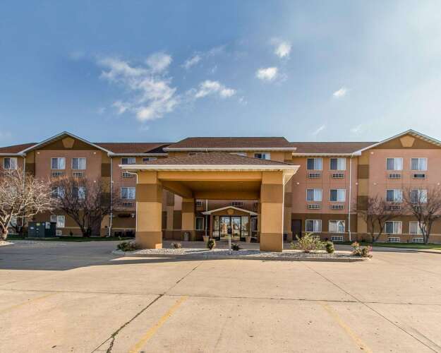 Quality Inn & Suites - Mount Pleasant, IA