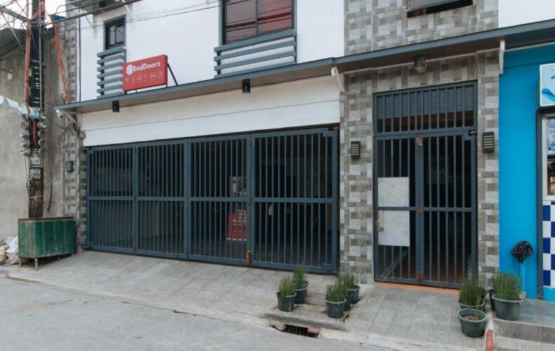 Reddoorz Near Christ The King Medical Center - Las Piñas