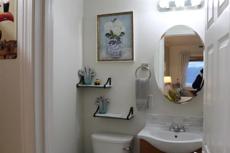 The Irish Inn - White Salmon, WA