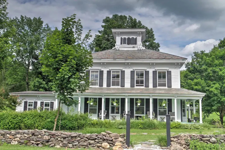 Gorgeous Victorian-style House W/ Hilltop Pool! - Granville, NY