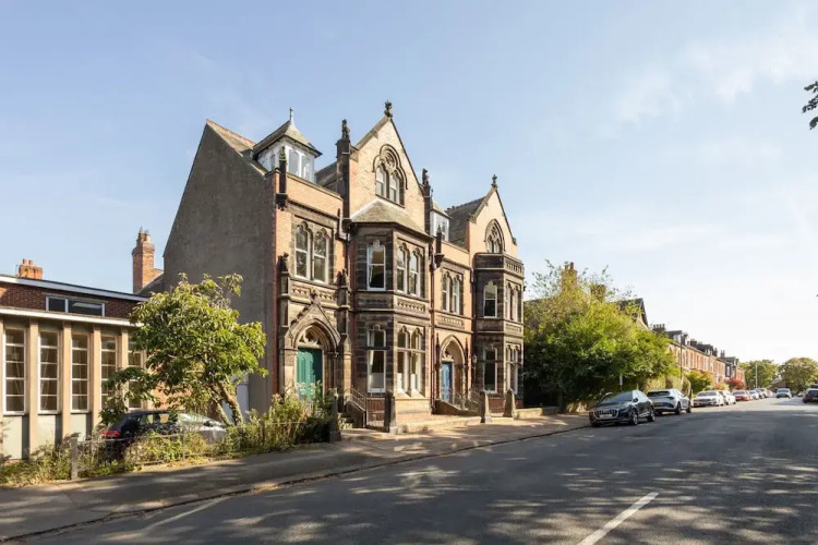 Host Stay Chatsworth Townhouse Ii - University of Cumbria