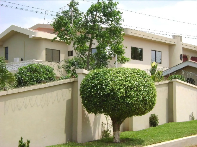 East Airport Guesthouse - 아크라