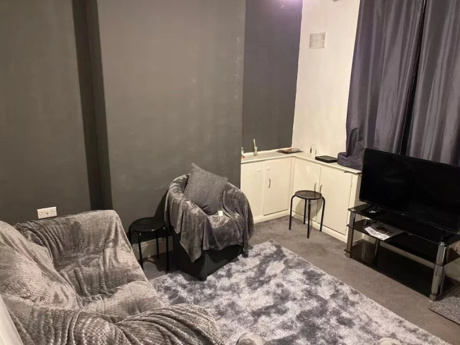 Cosy 2 Bed House - Sleeps 3, Parking & Garden - Nottingham