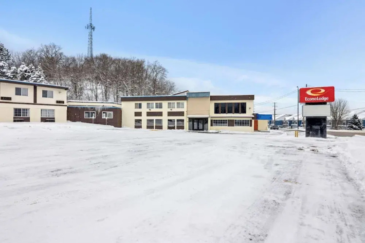 Econo Lodge Manistee - Manistee, MI