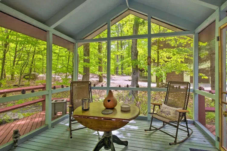 Deck & Resort Amenities: Pocono Lake Home - Arrowhead Lake, PA
