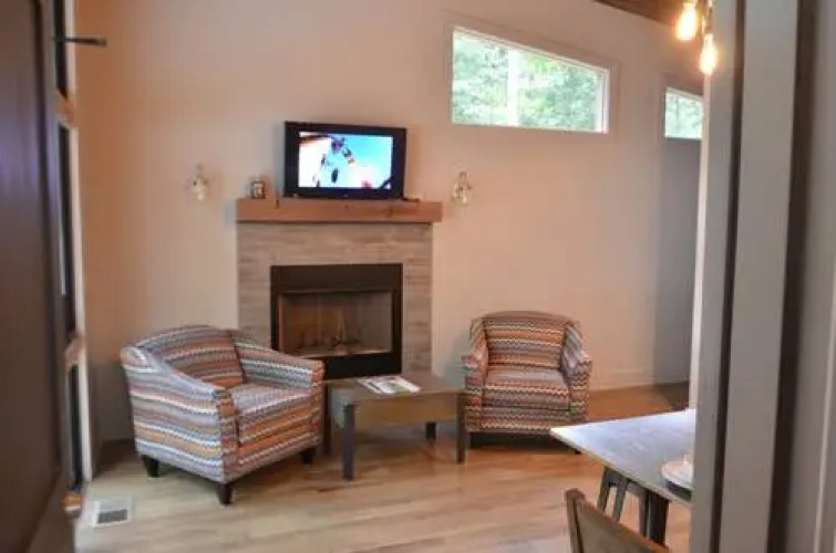 Dancing Bear Lodge - Townsend, TN