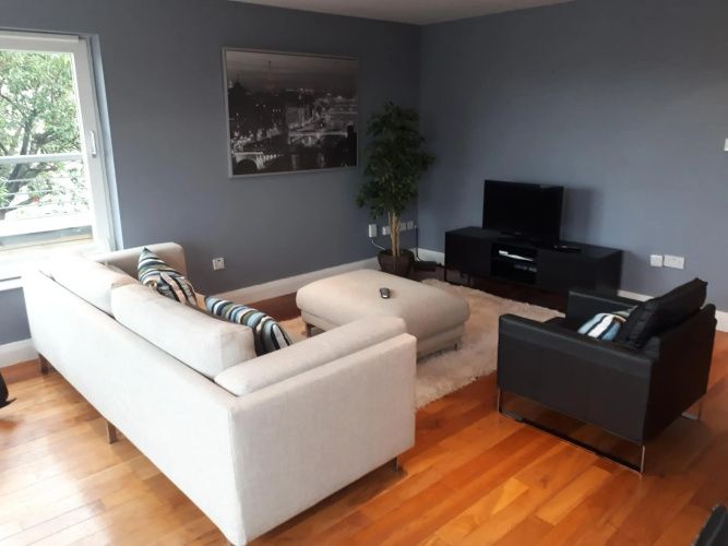 Luxurious Penthouse Apartment 1 , City Centre - Kilkenny