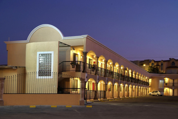 Los Cedros Hotel Inn Chihuahua - Chihuahua