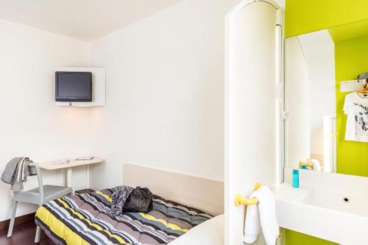 Hotelf1 Thonon Les Bains Est - Thonon-les-Bains