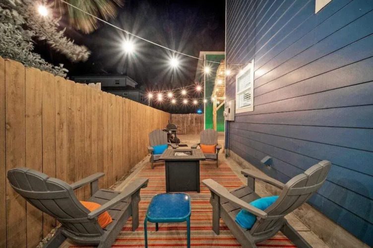 Pool Cabana, Backyard W/ Fire Pit, Walk To The Beach Villa Reel By Avantstay - Port Aransas, TX