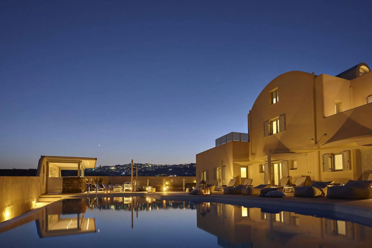 Aliter Suites - Santorini