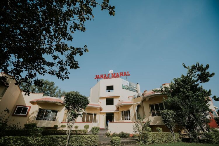 Tgi Jahaj Mahal Resort - Mândû