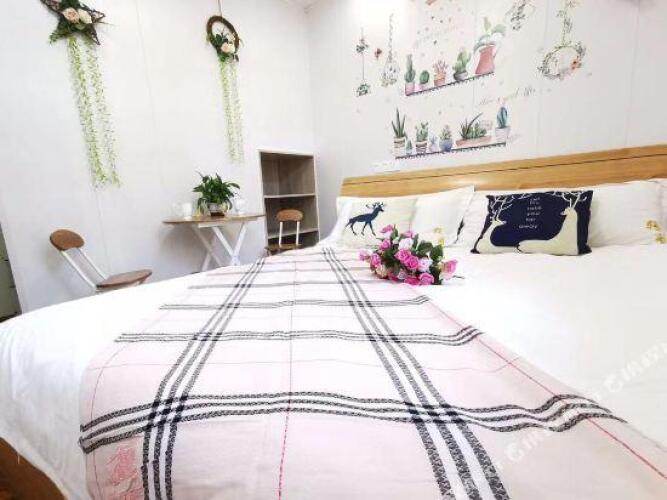 Shanghai Corner Boutique Homestay - Shanghai