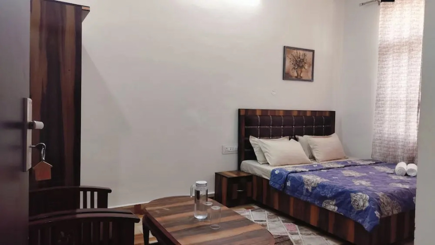 Baikunth Home Stays - Dalhousie