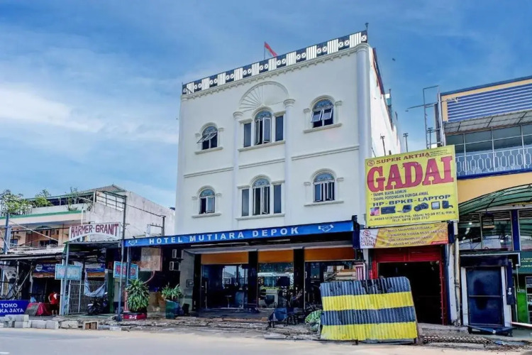 Hotel O Depok Near Bhayangkara Brimob Hospital Formerly Hotel Mutiara Kelapa Dua Depok - Depok