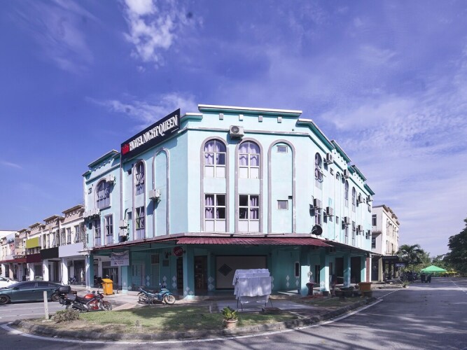 Hotel Night Queen Salak Tinggi - Sepang