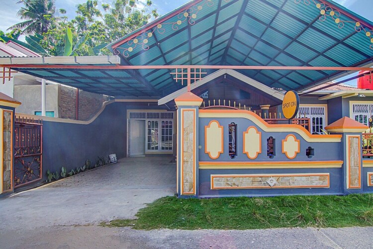 Oyo 90526 New Bunga Sonsang Homestay Syariah - Padang