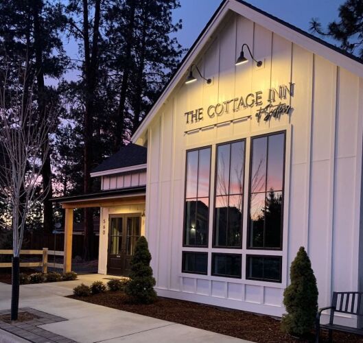 The Scout Boutique Cottages - Sisters, OR