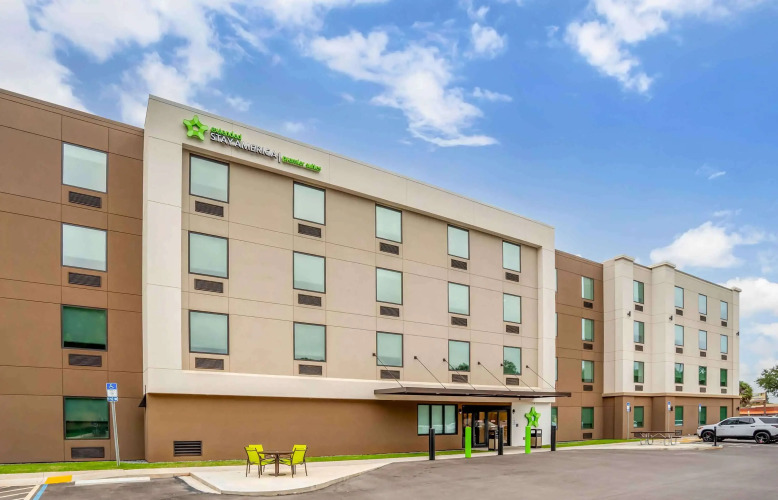 Extended Stay Premier Suites - Pensacola- Nas Corry Station - Pensacola Beach, FL