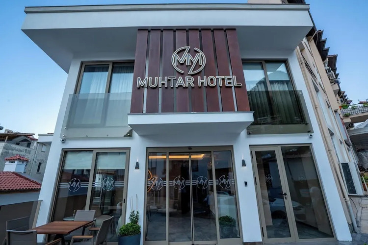 Muhtar Hotel - カシュ