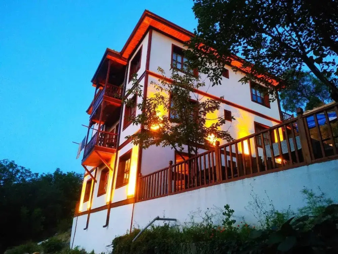 Manzara Konak Otel - 番紅花城