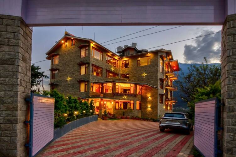 Montana Blues Resort By Snow City - Manali