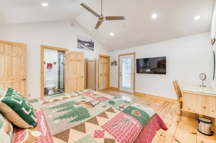 Cottage Like Suite With Private Hot Tub - North Fork, CA