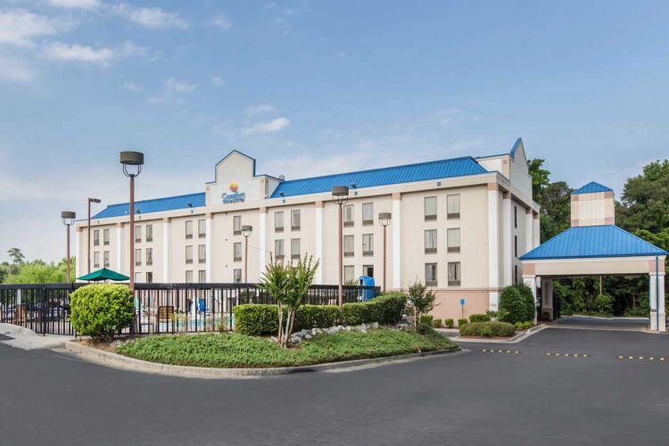 Comfort Inn & Suites - Thomson, GA
