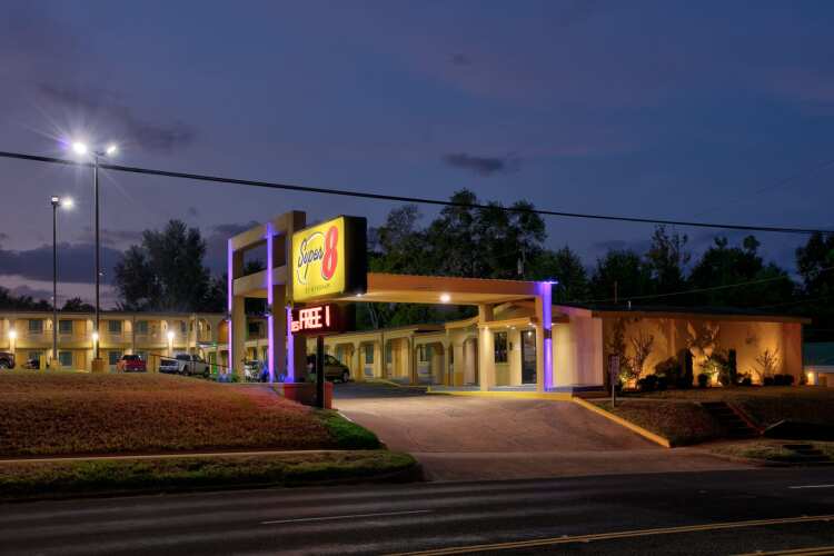 Super 8 By Wyndham Palestine Tx - Palestine, TX