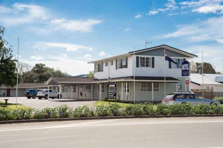 Colonial On Gladstone - Gisborne