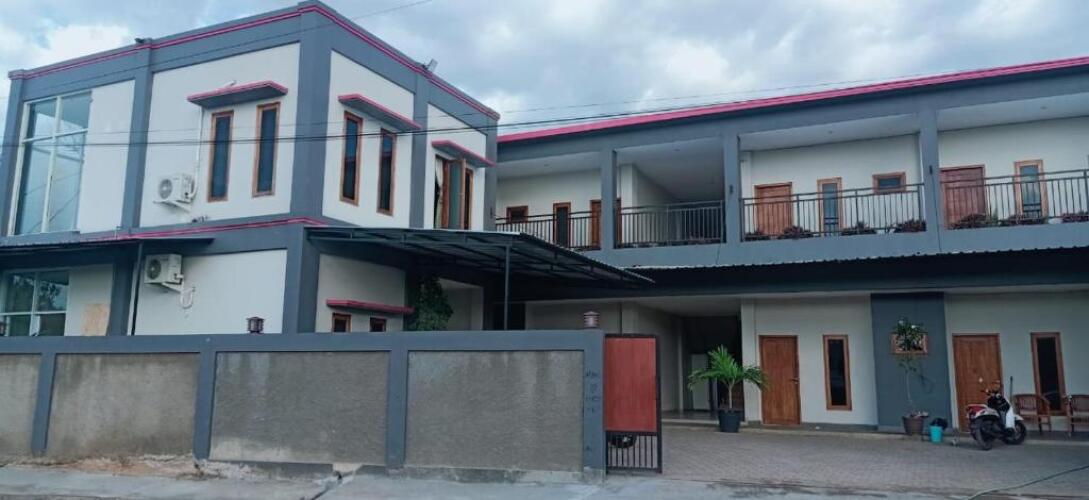 Lembunai Home Stay - Labuan Bajo