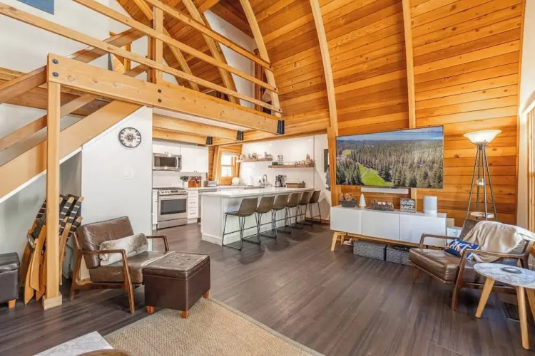 The Canoe Cabin - Incline Village