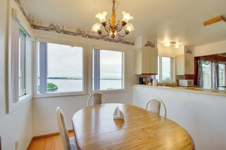 Rustic Coastal Smith River Cottage W/ Ocean Views! - Tolowa Dunes State Park, Crescent City