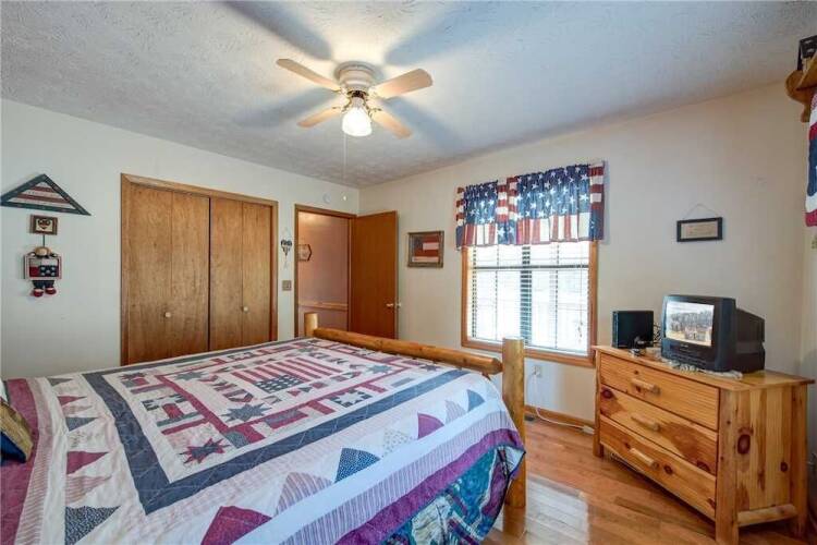 Willow Creek - Two Bedroom Cabin - Townsend, TN
