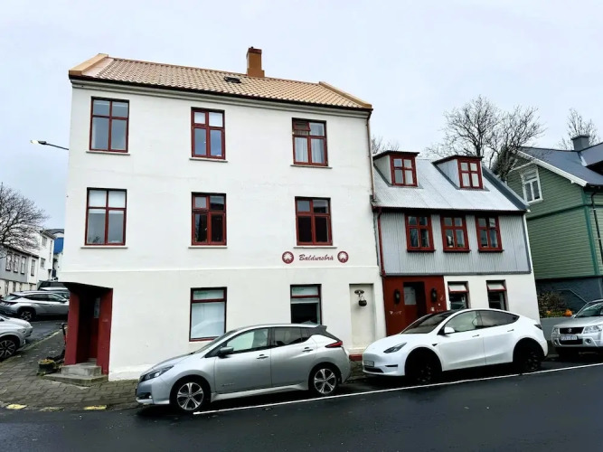 Central Studio Apartment - Reykjavik