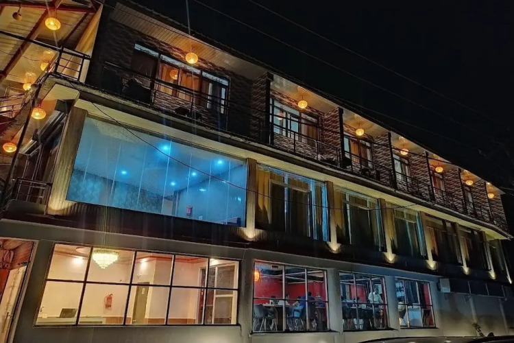 The Sleeping Beauty Hotel - Joshimath