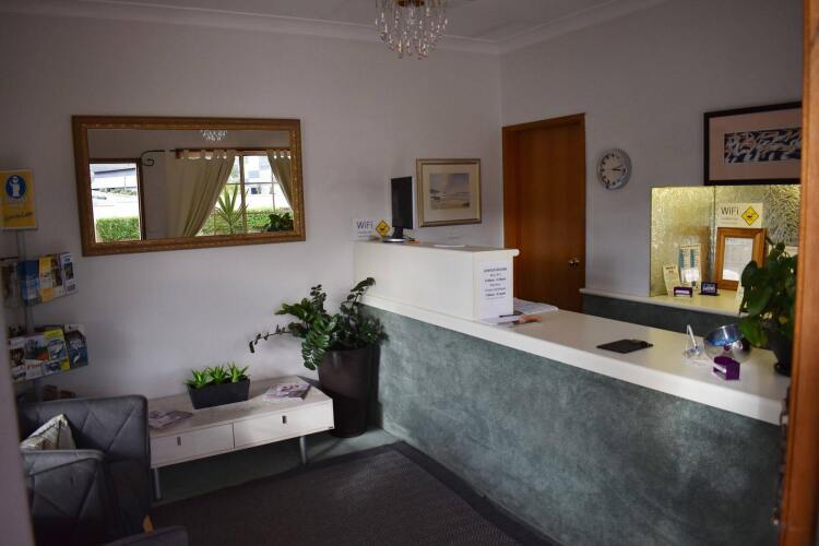 Cardiff Motor Inn - Newcastle