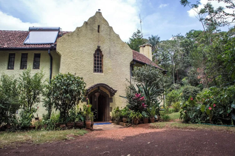 Beautiful Historic Stand Alone House - Nairobi
