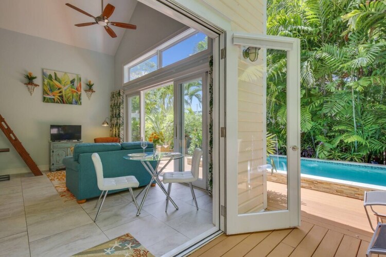 Serenity By Avantstay Guest House In Old Town W/ Shared Pool Month Long Stays Only - Key West, FL
