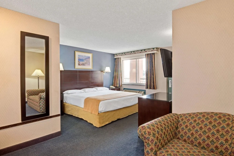 Super 8 Motel - Milford/new Haven - Milford, CT