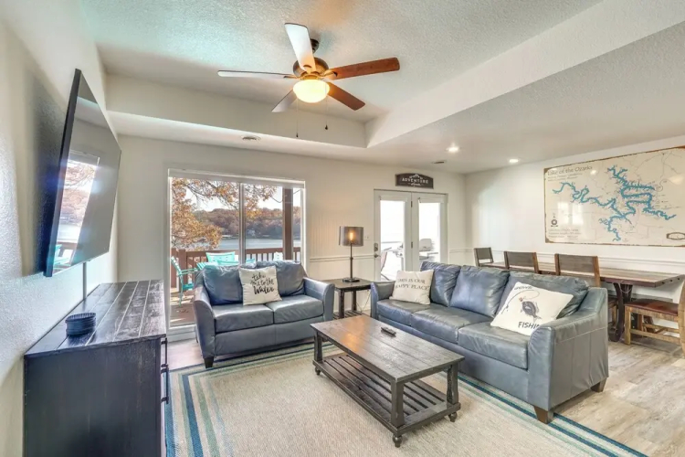 Vacation Rental On Lake Of The Ozarks! - Lake Ozark, MO