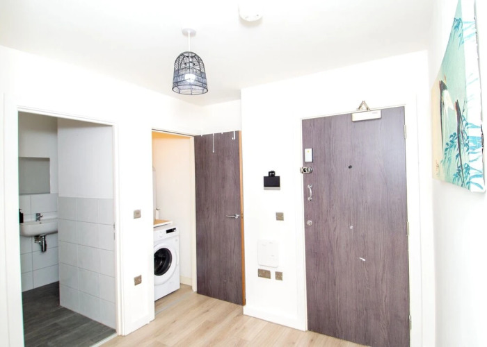 New Apartment - Sleeps 4 - Parking - City Centre - Bradford, United Kingdom
